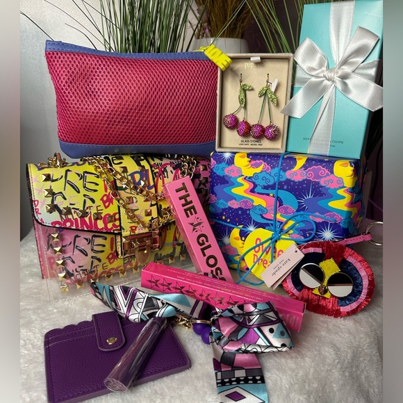 Accessories | Kate Spade Collectible Keychain And Purse Makeup Bundle ...